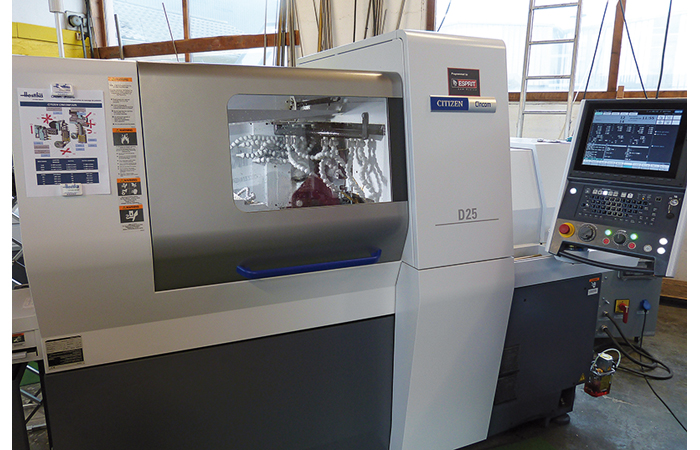 D25, le tour cinq axes continu à poupée mobile | Machines Production